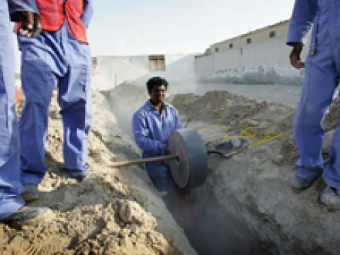 Bahrain: construction workers strike | libcom.org